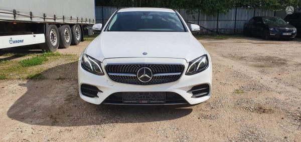 Balts Mercedes-Benz e-200 2018 Viļņa, ar dzinēja tilpumu 2.00 L un nobraukumu 343 tūkst. km par 16500 €, foto  vietnē AUTOMOTO.COM.LV