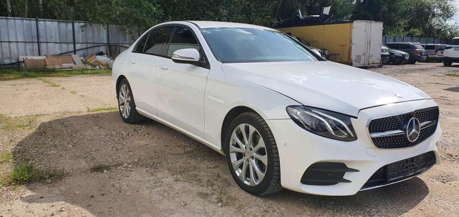 Balts Mercedes-Benz e-200 2018 Viļņa, ar dzinēja tilpumu 2.00 L un nobraukumu 343 tūkst. km par 16500 €, foto 3 vietnē AUTOMOTO.COM.LV