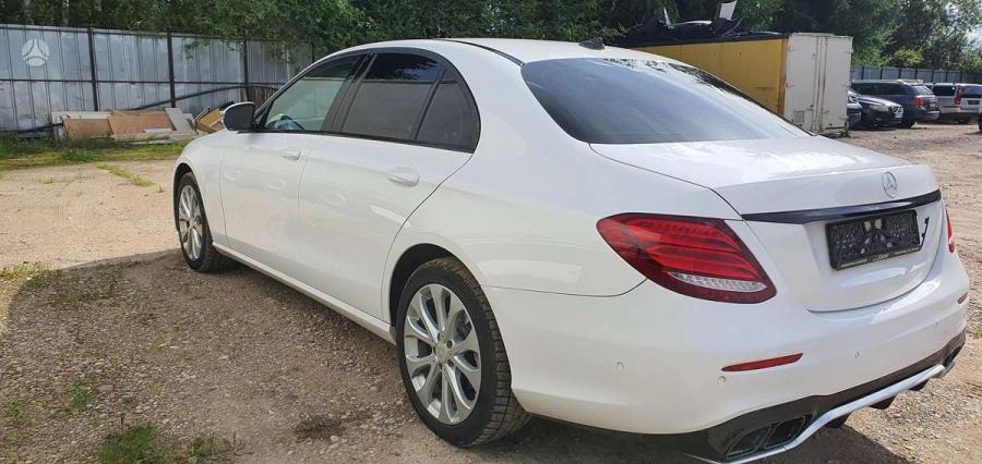 Balts Mercedes-Benz e-200 2018 Viļņa, ar dzinēja tilpumu 2.00 L un nobraukumu 343 tūkst. km par 16500 €, foto 7 vietnē AUTOMOTO.COM.LV