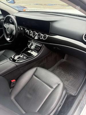 Balts Mercedes-Benz e-200 2018 Viļņa, ar dzinēja tilpumu 2.00 L un nobraukumu 343 tūkst. km par 16500 €, foto 11 vietnē AUTOMOTO.COM.LV