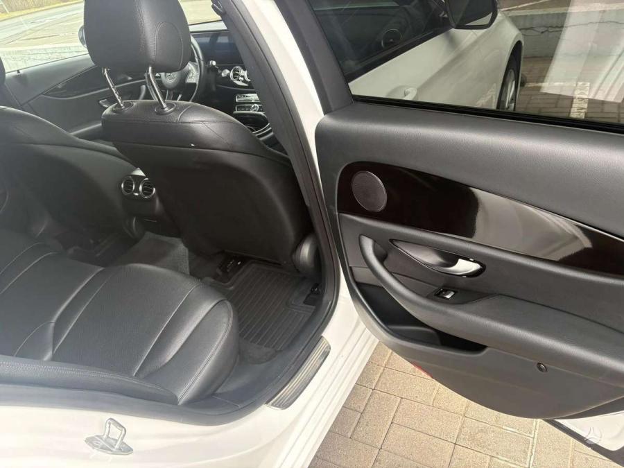 Balts Mercedes-Benz e-200 2018 Viļņa, ar dzinēja tilpumu 2.00 L un nobraukumu 343 tūkst. km par 16500 €, foto 17 vietnē AUTOMOTO.COM.LV