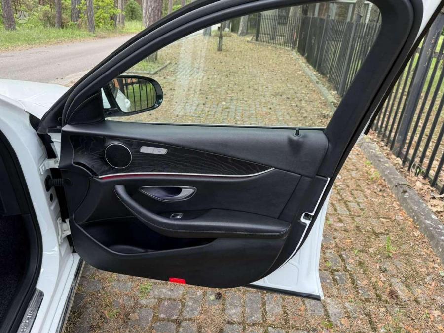 Balts Mercedes-Benz e-200 2018 Prienai, ar dzinēja tilpumu 0.00 L un nobraukumu 325 tūkst. km par 16000 €, foto 14 vietnē AUTOMOTO.COM.LV