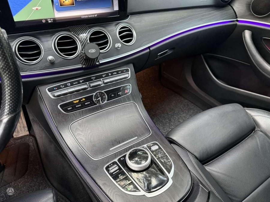 Balts Mercedes-Benz e-200 2018 Prienai, ar dzinēja tilpumu 0.00 L un nobraukumu 325 tūkst. km par 16000 €, foto 25 vietnē AUTOMOTO.COM.LV
