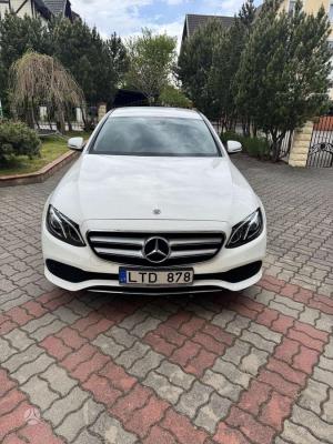 White Mercedes-Benz e-200 2018 in Klaipeda, with an engine capacity of 1.95 L and mileage of 120 thousand km for 17500 €, photo 3 on AUTOMOTO.COM.LV