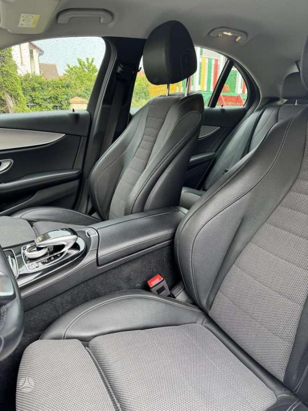 White Mercedes-Benz e-200 2018 in Klaipeda, with an engine capacity of 1.95 L and mileage of 120 thousand km for 17500 €, photo 6 on AUTOMOTO.COM.LV