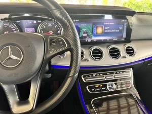 White Mercedes-Benz e-200 2018 in Klaipeda, with an engine capacity of 1.95 L and mileage of 120 thousand km for 17500 €, photo 9 on AUTOMOTO.COM.LV