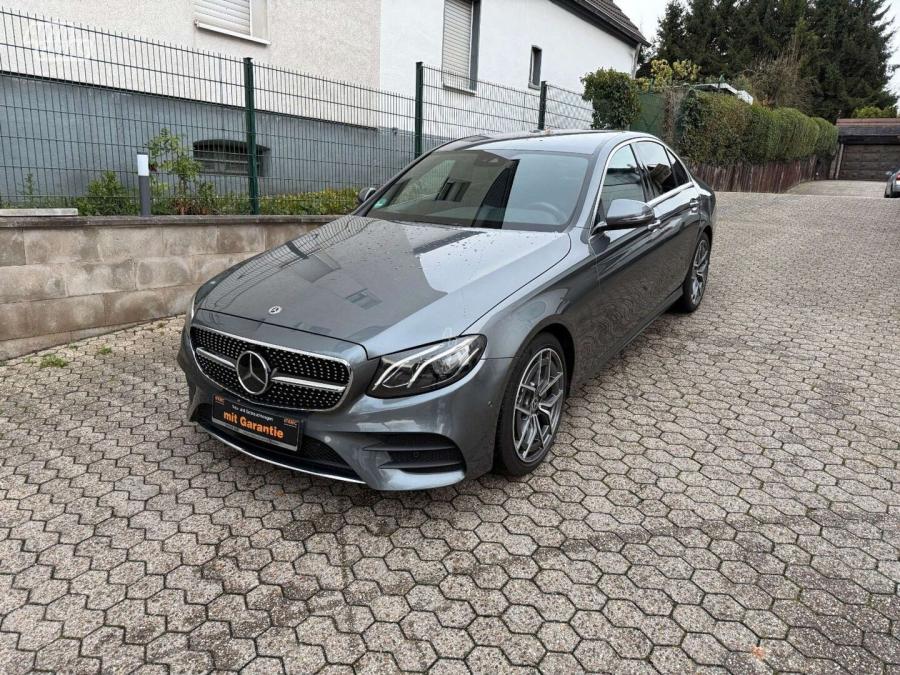 Balts Mercedes-Benz e-200 2019 Kauņa, ar dzinēja tilpumu 2.00 L un nobraukumu 67 tūkst. km par 30278 €, foto 13 vietnē AUTOMOTO.COM.LV