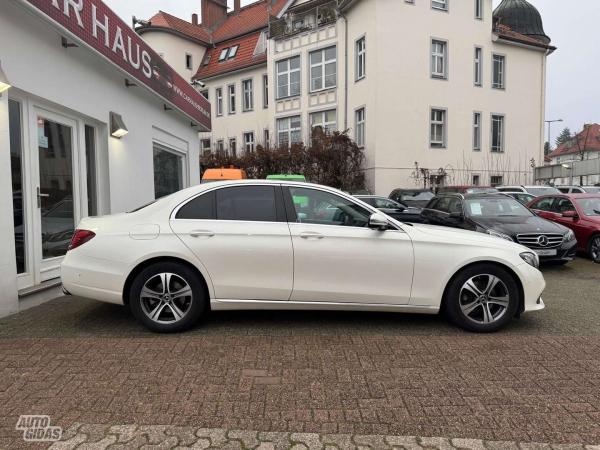 Balts Mercedes-Benz e-200 2019 Kauņa, ar dzinēja tilpumu 2.00 L un nobraukumu 98 tūkst. km par 28559 €, foto 5 vietnē AUTOMOTO.COM.LV