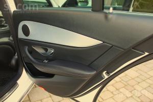Белый Мерседес E 200 2019 в Рига, объемом двигателя 2.00 л и пробегом 78 тыс. км за 27500 €, фото 29 на AUTOMOTO.COM.LV