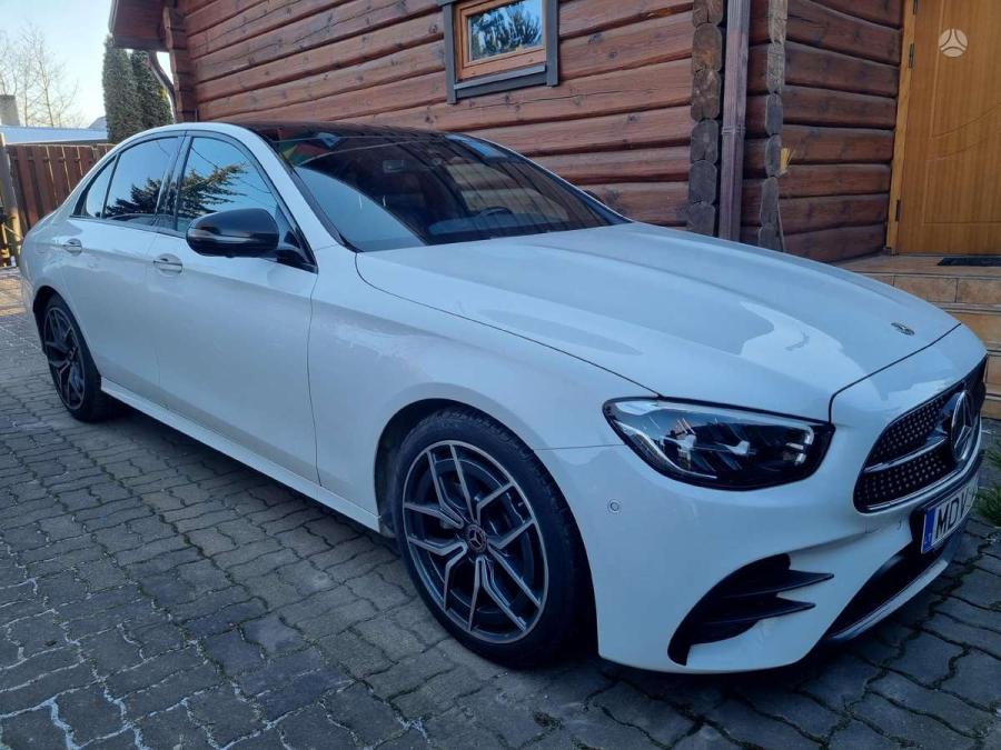 White Mercedes-Benz e-200 2021 in Vilnius, with an engine capacity of 2.00 L and mileage of 103 thousand km for 38900 €, photo 6 on AUTOMOTO.COM.LV