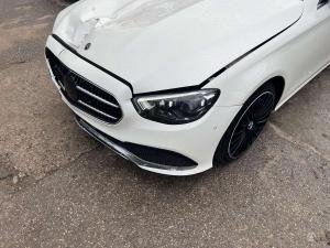Balts Mercedes-Benz e-200 2021 Kauņa, ar dzinēja tilpumu 1.60 L un nobraukumu 86 tūkst. km par 16900 €, foto 6 vietnē AUTOMOTO.COM.LV