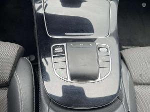 Balts Mercedes-Benz e-200 2021 Kauņa, ar dzinēja tilpumu 1.60 L un nobraukumu 86 tūkst. km par 16900 €, foto 22 vietnē AUTOMOTO.COM.LV