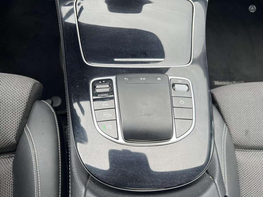Balts Mercedes-Benz e-200 2021 Kauņa, ar dzinēja tilpumu 1.60 L un nobraukumu 86 tūkst. km par 16900 €, foto 22 vietnē AUTOMOTO.COM.LV