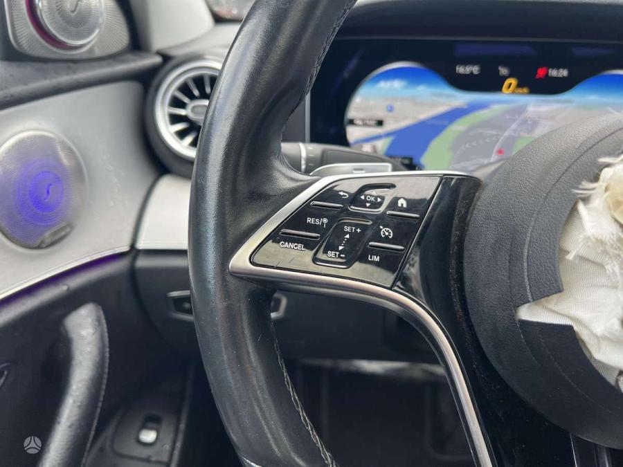 Balts Mercedes-Benz e-200 2021 Kauņa, ar dzinēja tilpumu 1.60 L un nobraukumu 86 tūkst. km par 16900 €, foto 34 vietnē AUTOMOTO.COM.LV