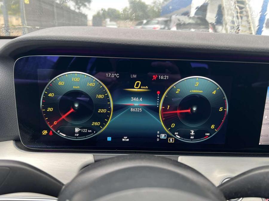 Balts Mercedes-Benz e-200 2021 Kauņa, ar dzinēja tilpumu 1.60 L un nobraukumu 86 tūkst. km par 16900 €, foto 36 vietnē AUTOMOTO.COM.LV