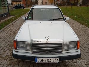 White Mercedes-Benz e-200 1993 in Balvi, with an engine capacity of 2.00 L and mileage of 0 thousand km for 3777 €, photo 2 on AUTOMOTO.COM.LV