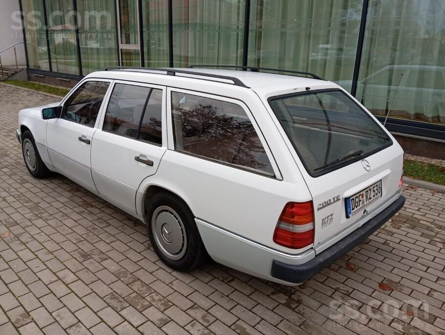White Mercedes-Benz e-200 1993 in Balvi, with an engine capacity of 2.00 L and mileage of 0 thousand km for 3777 €, photo 7 on AUTOMOTO.COM.LV