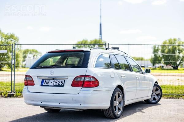 White Mercedes-Benz e-200 2007 in Riga, with an engine capacity of 2.20 L and mileage of 378 thousand km for 3990 €, photo 6 on AUTOMOTO.COM.LV