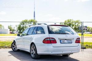 White Mercedes-Benz e-200 2007 in Riga, with an engine capacity of 2.20 L and mileage of 378 thousand km for 3990 €, photo 7 on AUTOMOTO.COM.LV