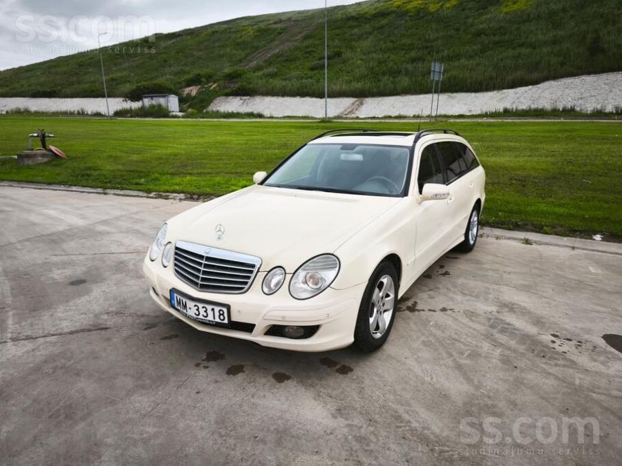 Белый Мерседес E 200 2009 в Рига, объемом двигателя 2.20 л и пробегом 478 тыс. км за 1525 €, фото 1 на AUTOMOTO.COM.LV