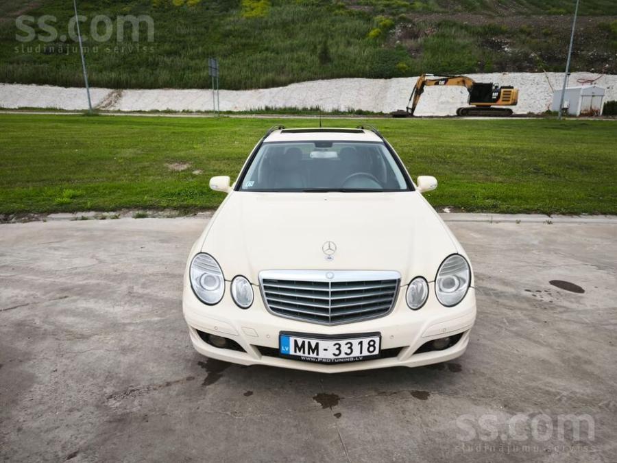 Белый Мерседес E 200 2009 в Рига, объемом двигателя 2.20 л и пробегом 478 тыс. км за 1525 €, фото 3 на AUTOMOTO.COM.LV