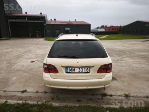 Белый Мерседес E 200 2009 в Рига, объемом двигателя 2.20 л и пробегом 478 тыс. км за 1525 €, фото 6 на AUTOMOTO.COM.LV