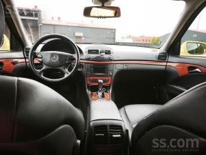 Белый Мерседес E 200 2009 в Рига, объемом двигателя 2.20 л и пробегом 478 тыс. км за 1525 €, фото 10 на AUTOMOTO.COM.LV
