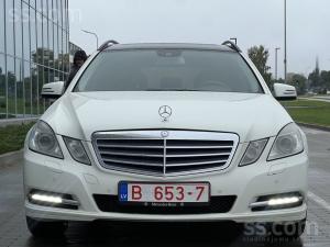 Белый Мерседес E 200 2010 в Резекне, объемом двигателя 2.10 л и пробегом 339 тыс. км за 6890 €, фото  на AUTOMOTO.COM.LV