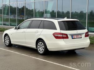 Белый Мерседес E 200 2010 в Резекне, объемом двигателя 2.10 л и пробегом 339 тыс. км за 6890 €, фото 5 на AUTOMOTO.COM.LV
