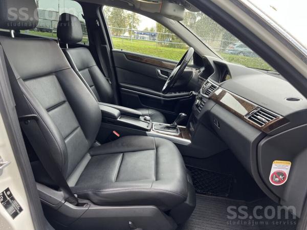 Мерседес E 200 2010 в Резекне на AUTOMOTO.COM.LV Белый Мерседес E 200 2010 в Резекне, объемом двигателя 2.10 л и пробегом 339 тыс. км за 6890 €, фото 10 на AUTOMOTO.COM.LV
