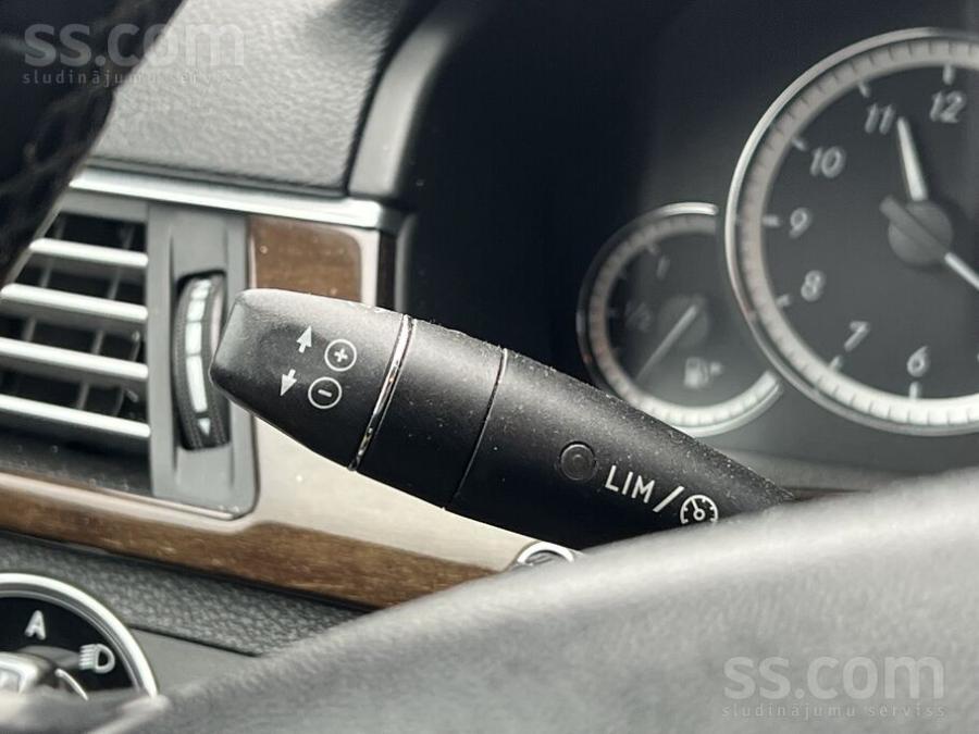 Белый Мерседес E 200 2010 в Резекне, объемом двигателя 2.10 л и пробегом 339 тыс. км за 6890 €, фото 17 на AUTOMOTO.COM.LV