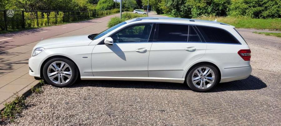 Balts Mercedes-Benz e-200 2011 Viļņa, ar dzinēja tilpumu 2.14 L un nobraukumu 339 tūkst. km par 4890 €, foto 3 vietnē AUTOMOTO.COM.LV