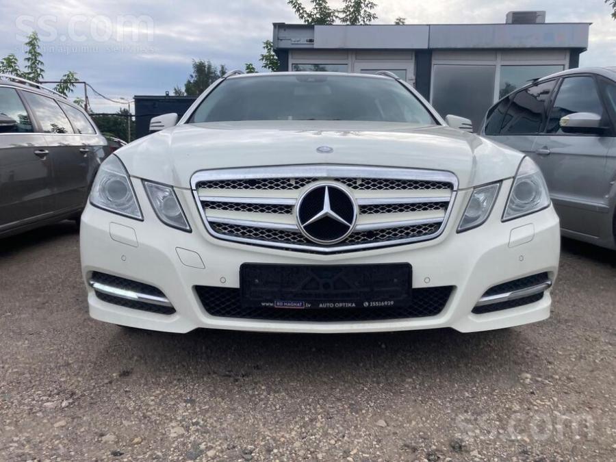 Balts Mercedes-Benz e-200 2011 Rīga, ar dzinēja tilpumu 2.10 L un nobraukumu 283 tūkst. km par 6700 €, foto 3 vietnē AUTOMOTO.COM.LV