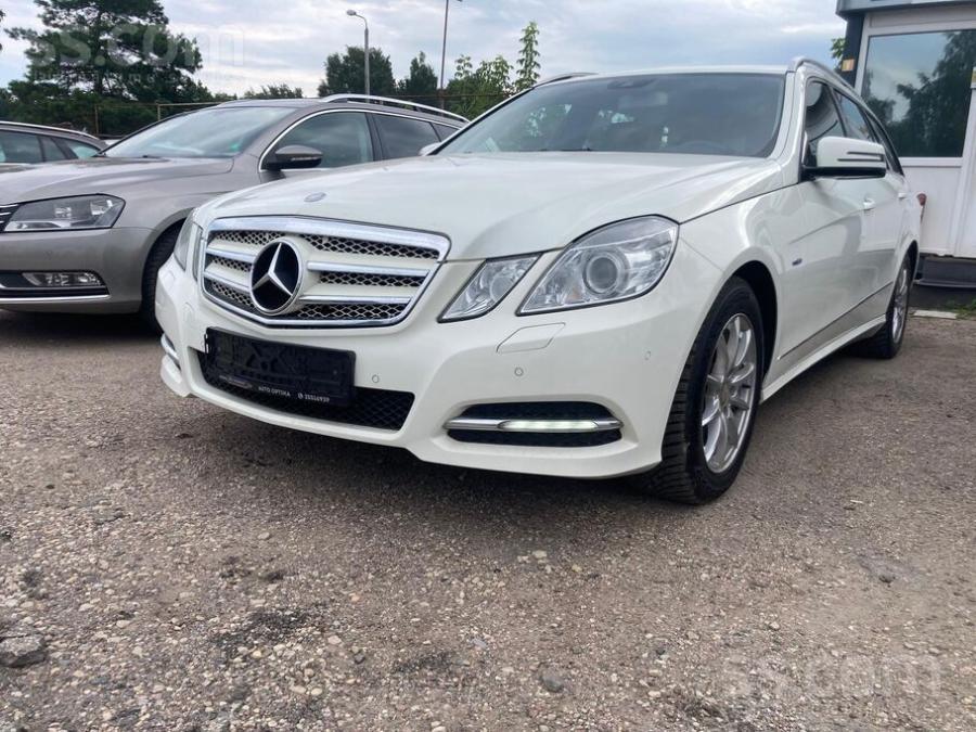 Balts Mercedes-Benz e-200 2011 Rīga, ar dzinēja tilpumu 2.10 L un nobraukumu 283 tūkst. km par 6700 €, foto 4 vietnē AUTOMOTO.COM.LV