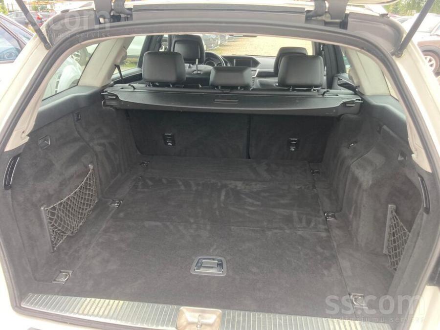 Balts Mercedes-Benz e-200 2011 Rīga, ar dzinēja tilpumu 2.10 L un nobraukumu 283 tūkst. km par 6700 €, foto 8 vietnē AUTOMOTO.COM.LV