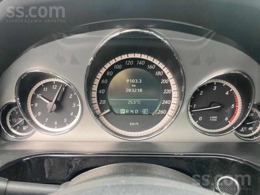 Balts Mercedes-Benz e-200 2011 Rīga, ar dzinēja tilpumu 2.10 L un nobraukumu 283 tūkst. km par 6700 €, foto 16 vietnē AUTOMOTO.COM.LV