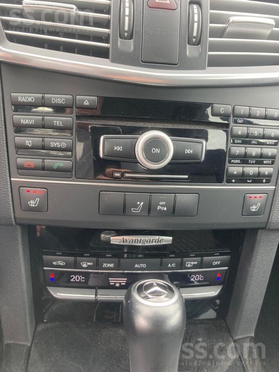 Balts Mercedes-Benz e-200 2011 Rīga, ar dzinēja tilpumu 2.10 L un nobraukumu 283 tūkst. km par 6700 €, foto 19 vietnē AUTOMOTO.COM.LV