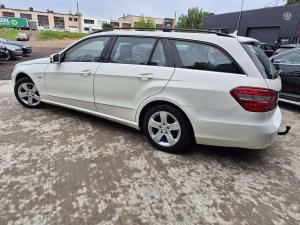 Белый Мерседес E 200 2011 в Утена, объемом двигателя 2.14 л и пробегом 280 тыс. км за 4990 €, фото 4 на AUTOMOTO.COM.LV