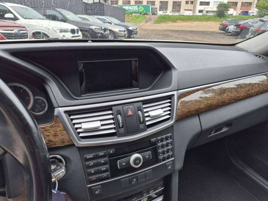 Белый Мерседес E 200 2011 в Утена, объемом двигателя 2.14 л и пробегом 280 тыс. км за 4990 €, фото 20 на AUTOMOTO.COM.LV