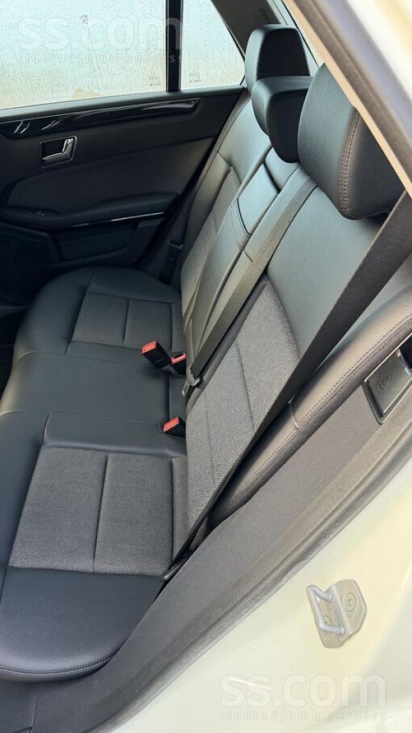 Balts Mercedes-Benz e-200 2011 Ogre, ar dzinēja tilpumu 2.10 L un nobraukumu 284 tūkst. km par 6300 €, foto 3 vietnē AUTOMOTO.COM.LV