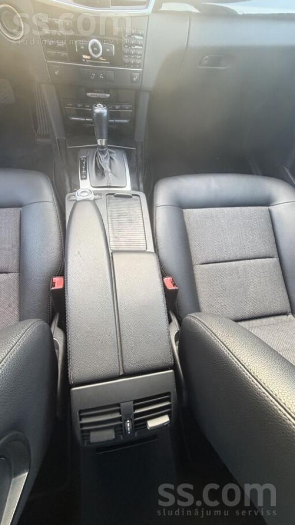 Balts Mercedes-Benz e-200 2011 Ogre, ar dzinēja tilpumu 2.10 L un nobraukumu 284 tūkst. km par 6300 €, foto 7 vietnē AUTOMOTO.COM.LV