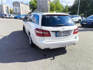 Balts Mercedes-Benz e-200 2012 Daugavpils, ar dzinēja tilpumu 2.10 L un nobraukumu 323 tūkst. km par 7800 €, foto 2 vietnē AUTOMOTO.COM.LV