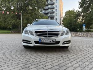 White Mercedes-Benz e-200 2012 in Riga, with an engine capacity of 2.10 L and mileage of 292 thousand km for 6800 €, photo 6 on AUTOMOTO.COM.LV
