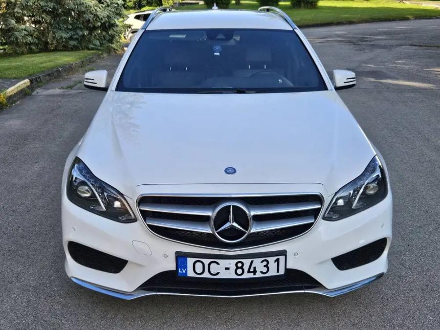 White Mercedes-Benz e-200 2013 in Jekabpils, with an engine capacity of 2.20 L and mileage of 319 thousand km for 10990 €, photo 4 on AUTOMOTO.COM.LV