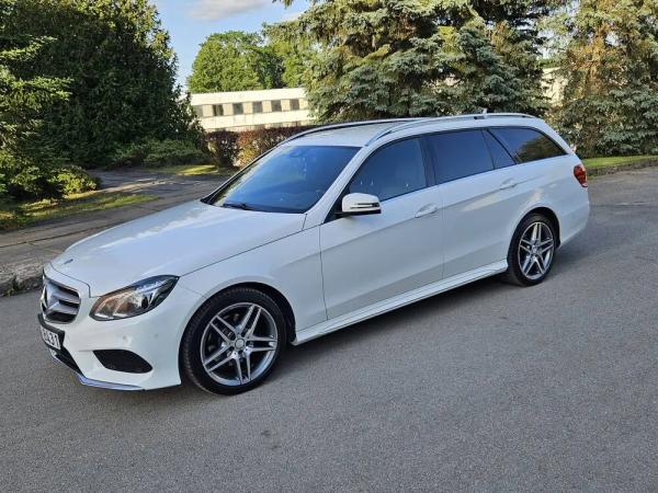 Белый Мерседес E 200 2013 в Екабпилс, объемом двигателя 2.20 л и пробегом 319 тыс. км за 10990 €, фото 10 на AUTOMOTO.COM.LV