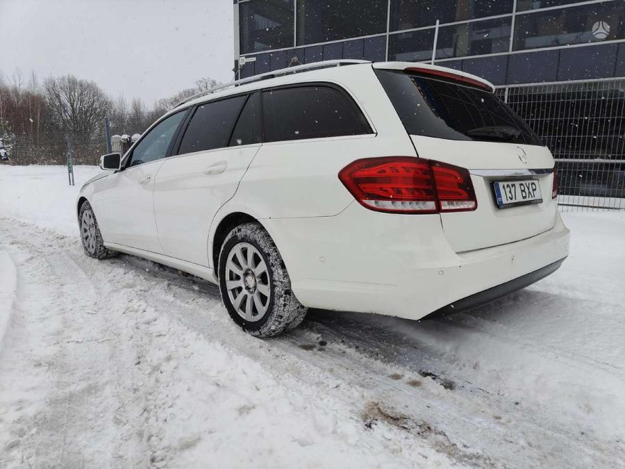 White Mercedes-Benz e-200 2014 in Vilnius, with an engine capacity of 2.00 L and mileage of 470 thousand km for 6500 €, photo 3 on AUTOMOTO.COM.LV