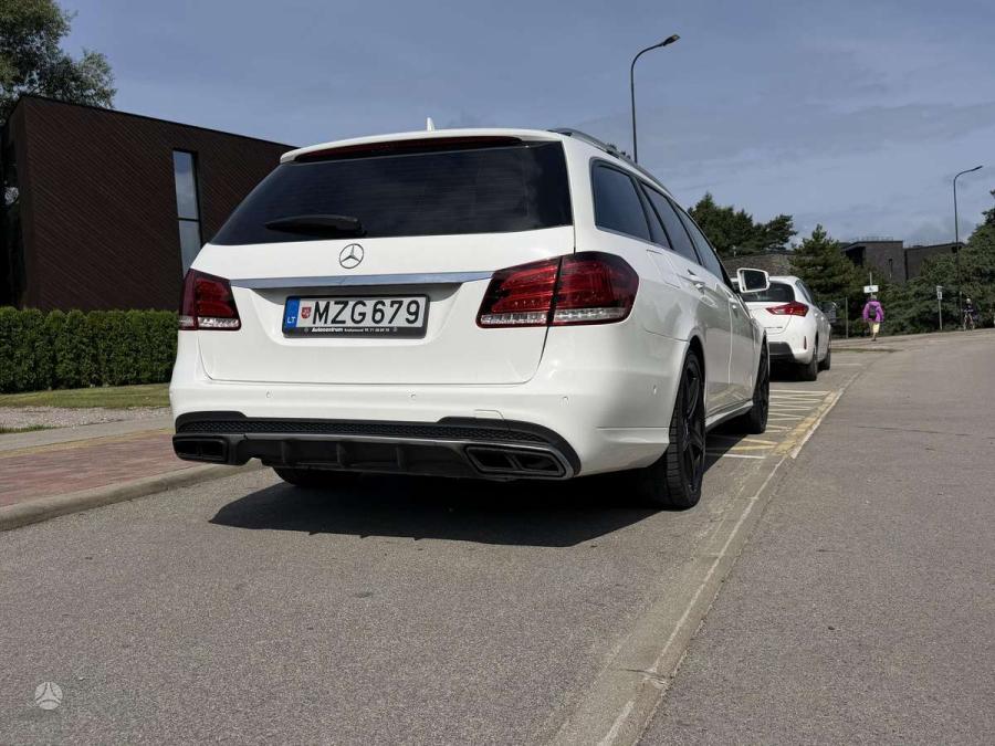 White Mercedes-Benz e-200 2014 in Palanga, with an engine capacity of 2.14 L and mileage of 295 thousand km for 9800 €, photo 10 on AUTOMOTO.COM.LV