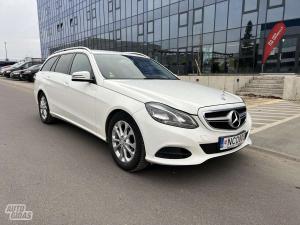 Белый Мерседес E 200 2015 в Паневежис, объемом двигателя 2.10 л и пробегом 607 тыс. км за 7700 €, фото 4 на AUTOMOTO.COM.LV
