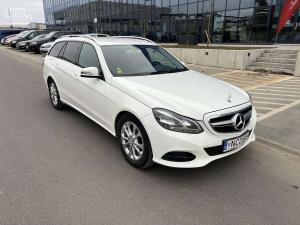 Белый Мерседес E 200 2015 в Паневежис, объемом двигателя 2.10 л и пробегом 607 тыс. км за 7700 €, фото 5 на AUTOMOTO.COM.LV