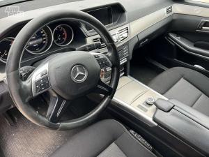Белый Мерседес E 200 2015 в Паневежис, объемом двигателя 2.10 л и пробегом 607 тыс. км за 7700 €, фото 19 на AUTOMOTO.COM.LV